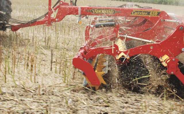 Crosscutter makes light work of stale seedbeds | FarmAds