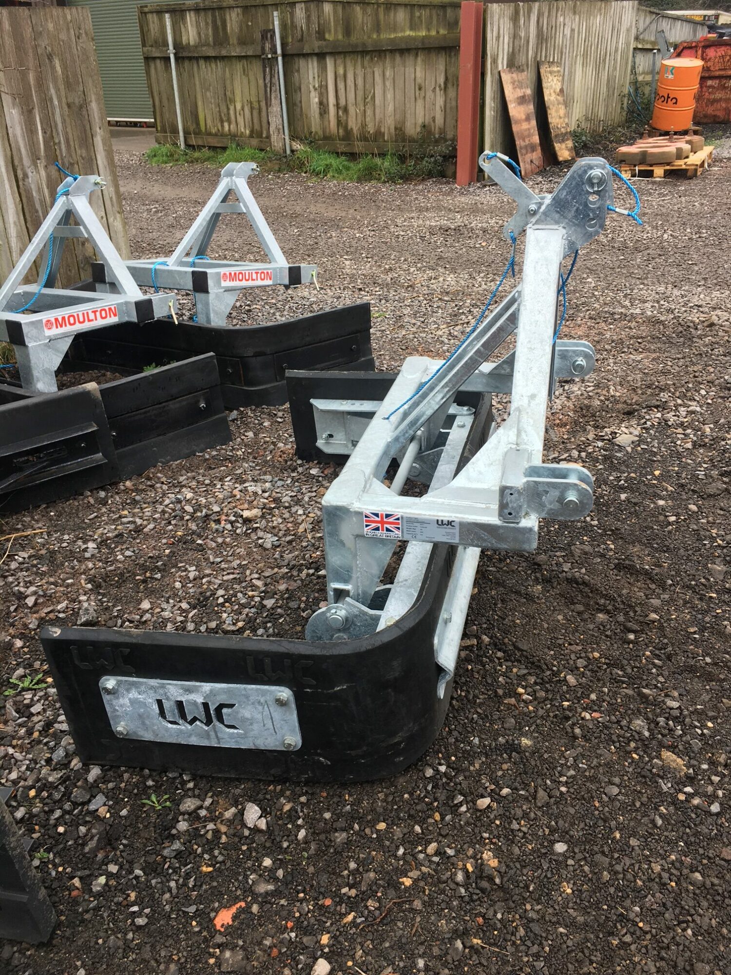 2M039690 – New LWC Yard Scraper for Sale | FarmAds