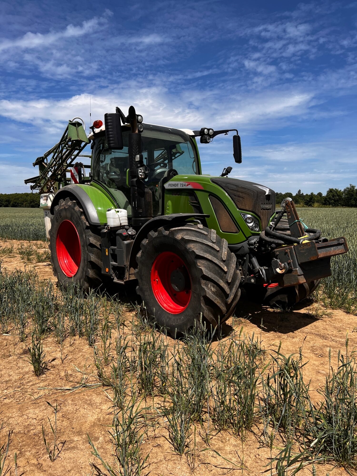 TB001590 – 2019 Fendt 724 Profi Tractor for Sale | FarmAds