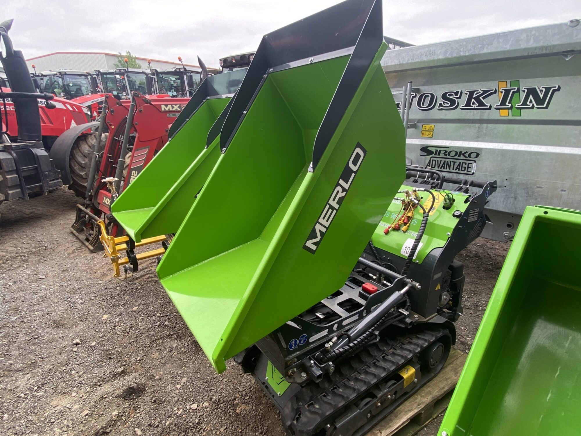 AM000435 New Merlo Cingo M700TD High Tip Dumper for Sale | FarmAds