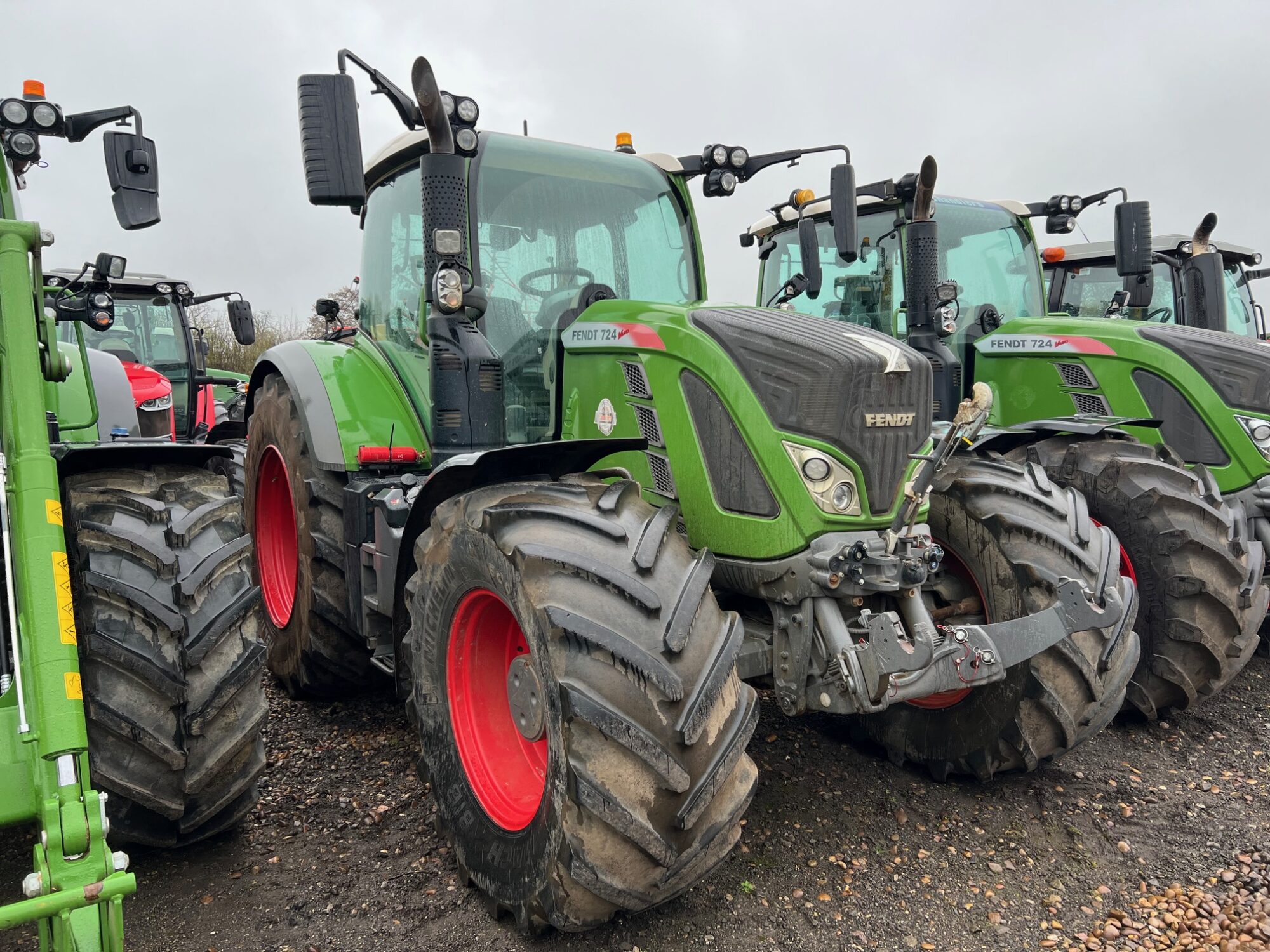 T7016721 2019 Fendt 724 ProfiPlus 4WD Tractor for Sale | FarmAds