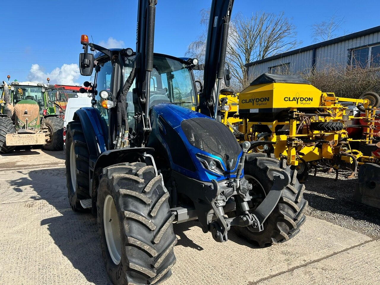 VA000167 2022 VALTRA G125EA 4WD TRACTOR & G5S LOADER for Sale | FarmAds
