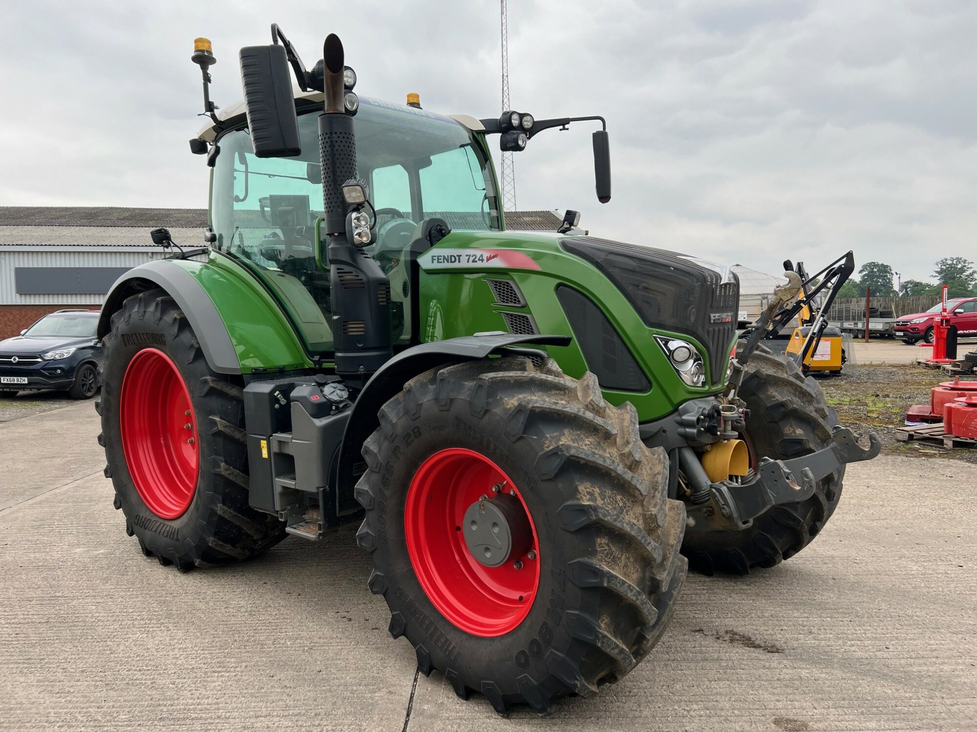 T4011302 – 2019 Fendt 724 Profi Plus Tractor for Sale | FarmAds