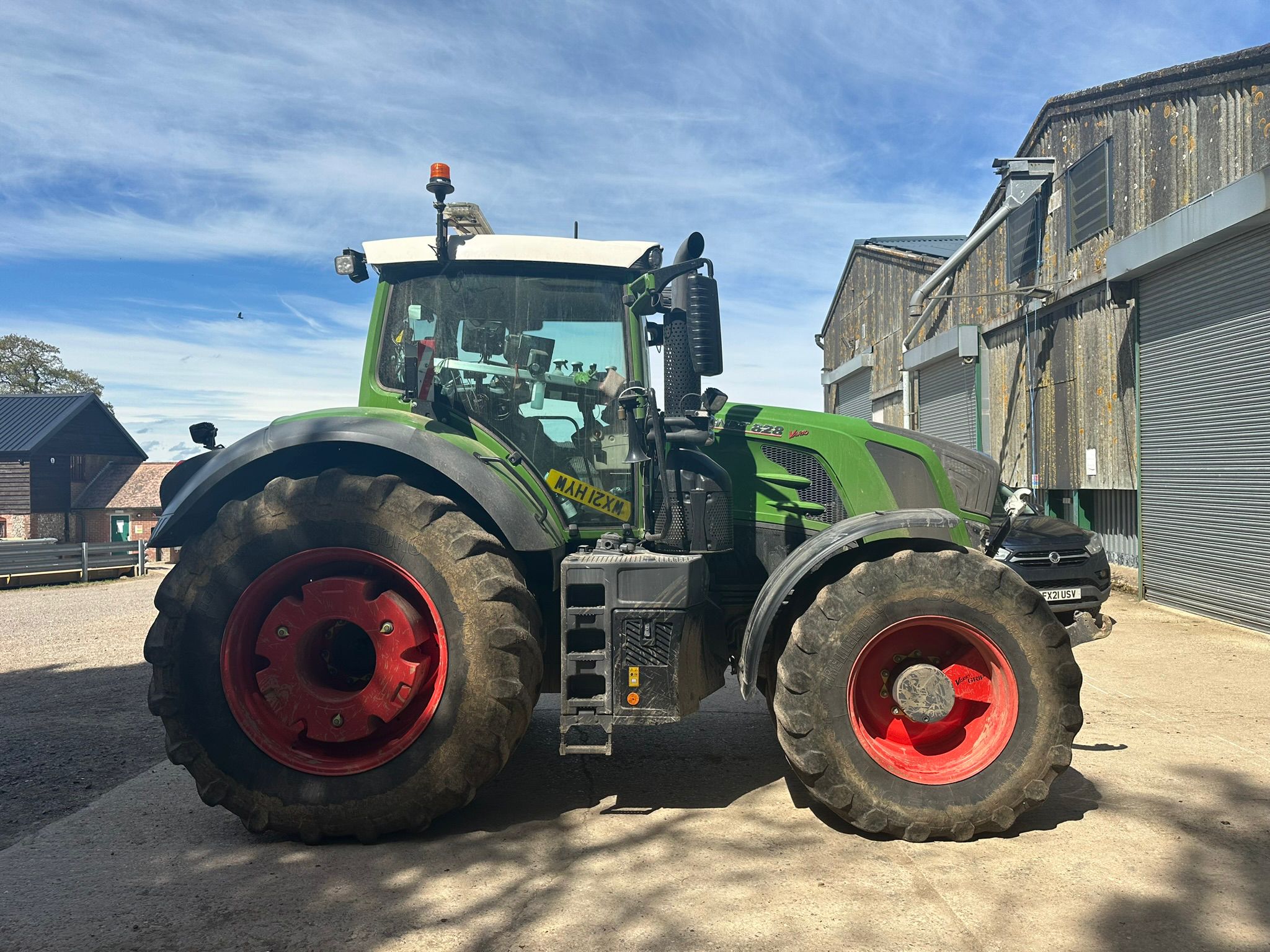 CM000198 2021 FENDT 828 V PROFI+ TRACTOR for Sale | FarmAds