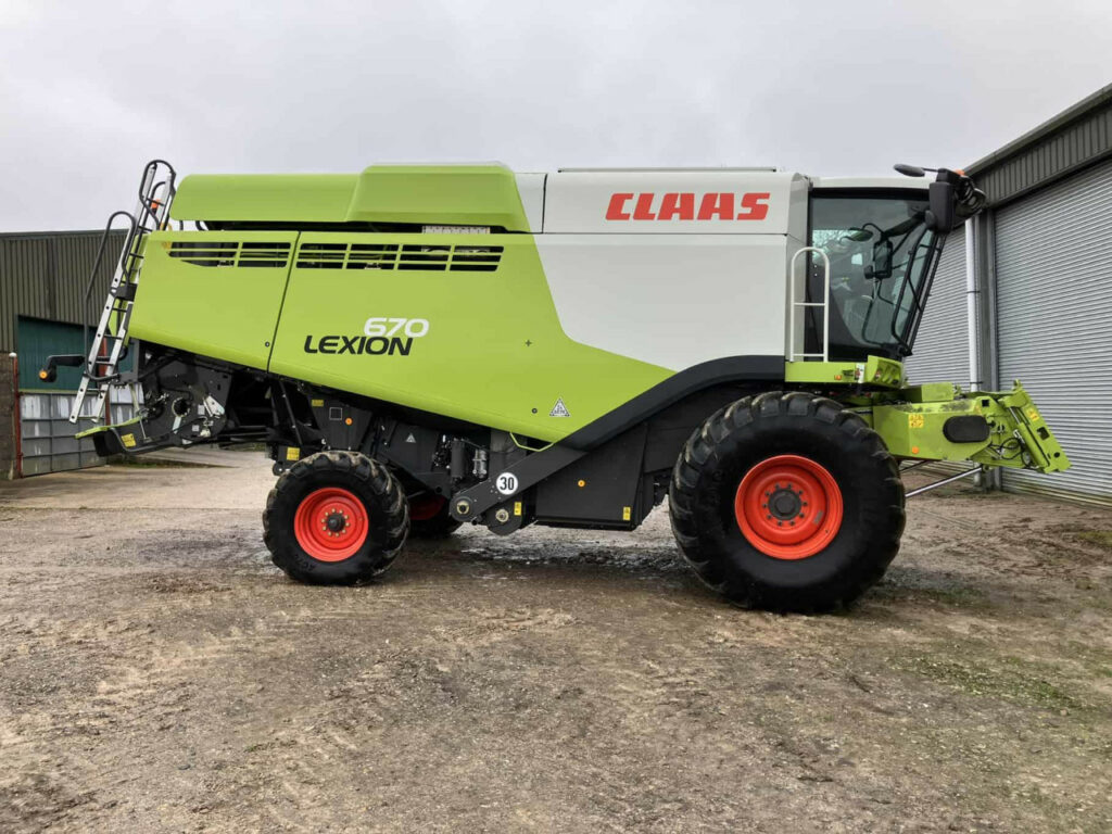 CLAAS LEXION 670 for Sale | FarmAds